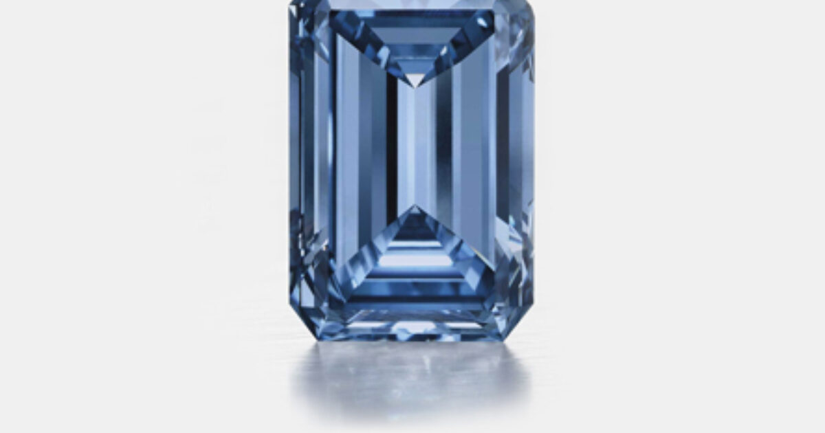 "Blue Moon" the most expensive diamond ever sold | BNT Diamonds